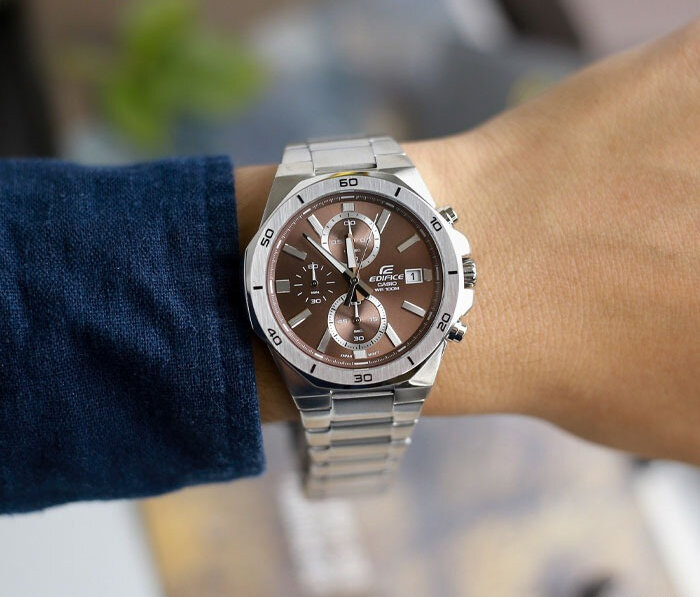Наручные часы CASIO Edifice, серебристый/бежевый — фото 1