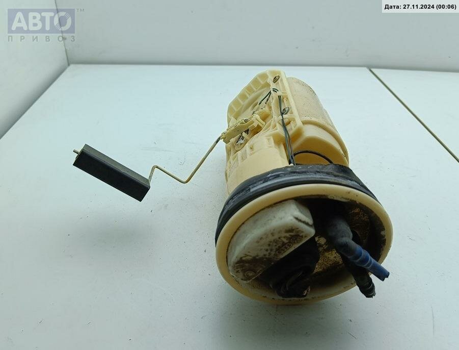 Насос топливный Volkswagen Golf-4