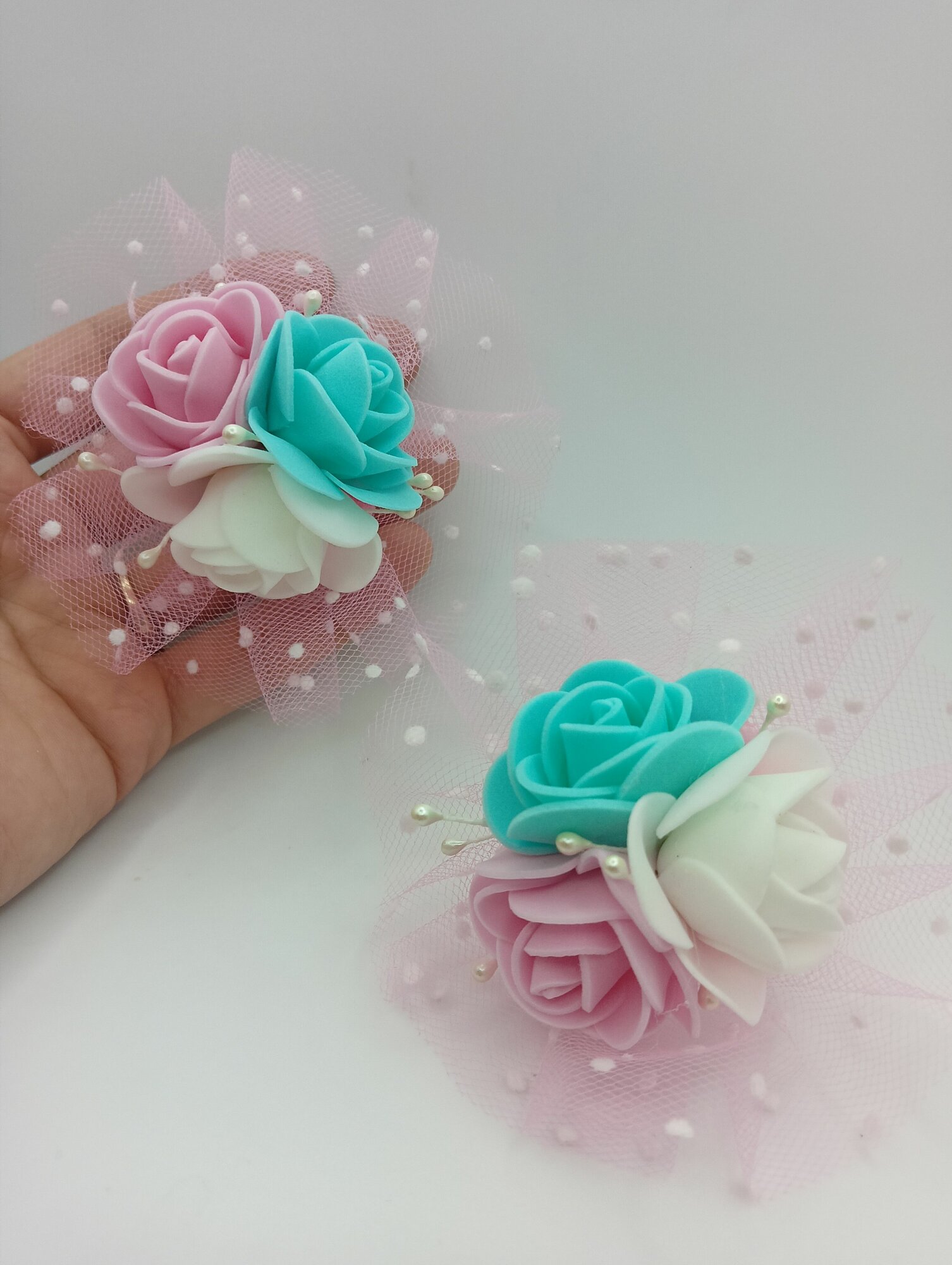 Резинки для волос с розами, бантики с цветами