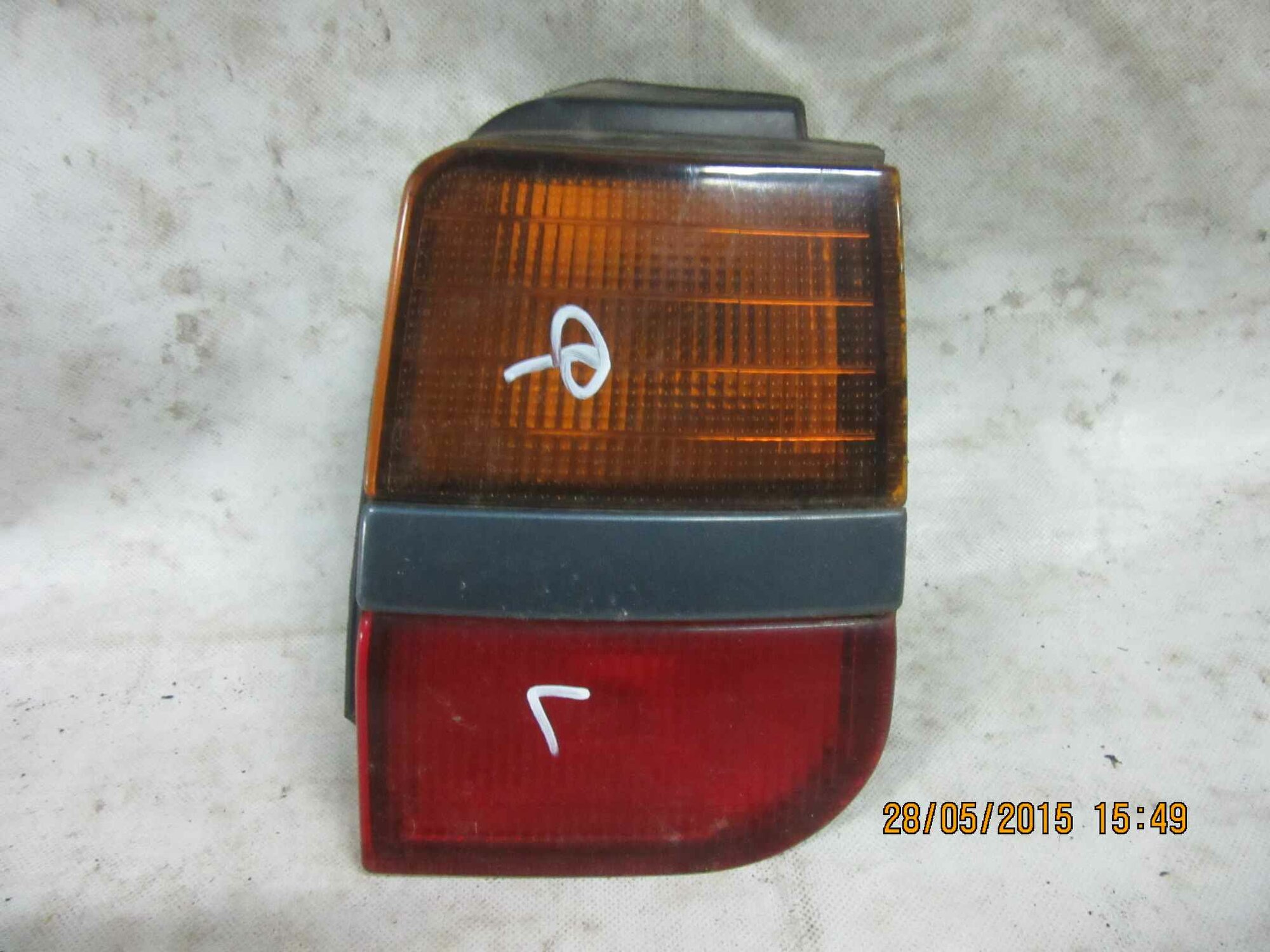 Фонарь задний правый Mitsubishi Space_Wagon 2 MR392222 арт. 125907