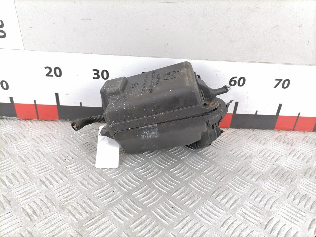 Блок предохранителей Opel Combo D 95512702 арт. 1050039