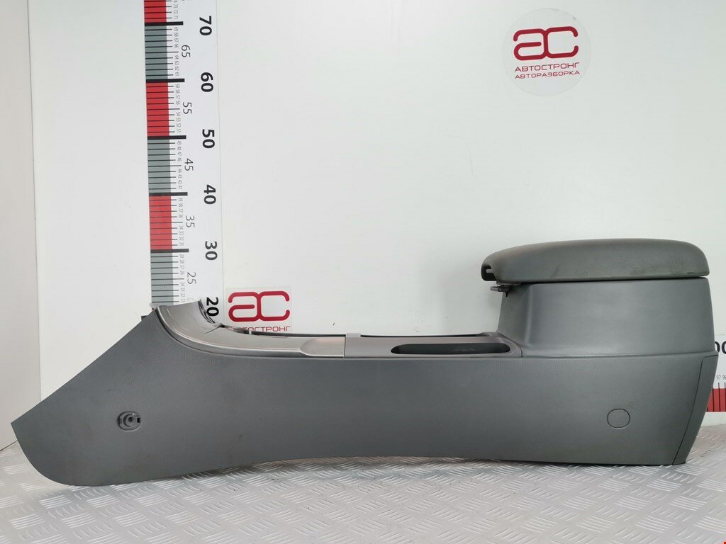 Подлокотник Mazda 6 GG GJ6A64431T арт. 1543021