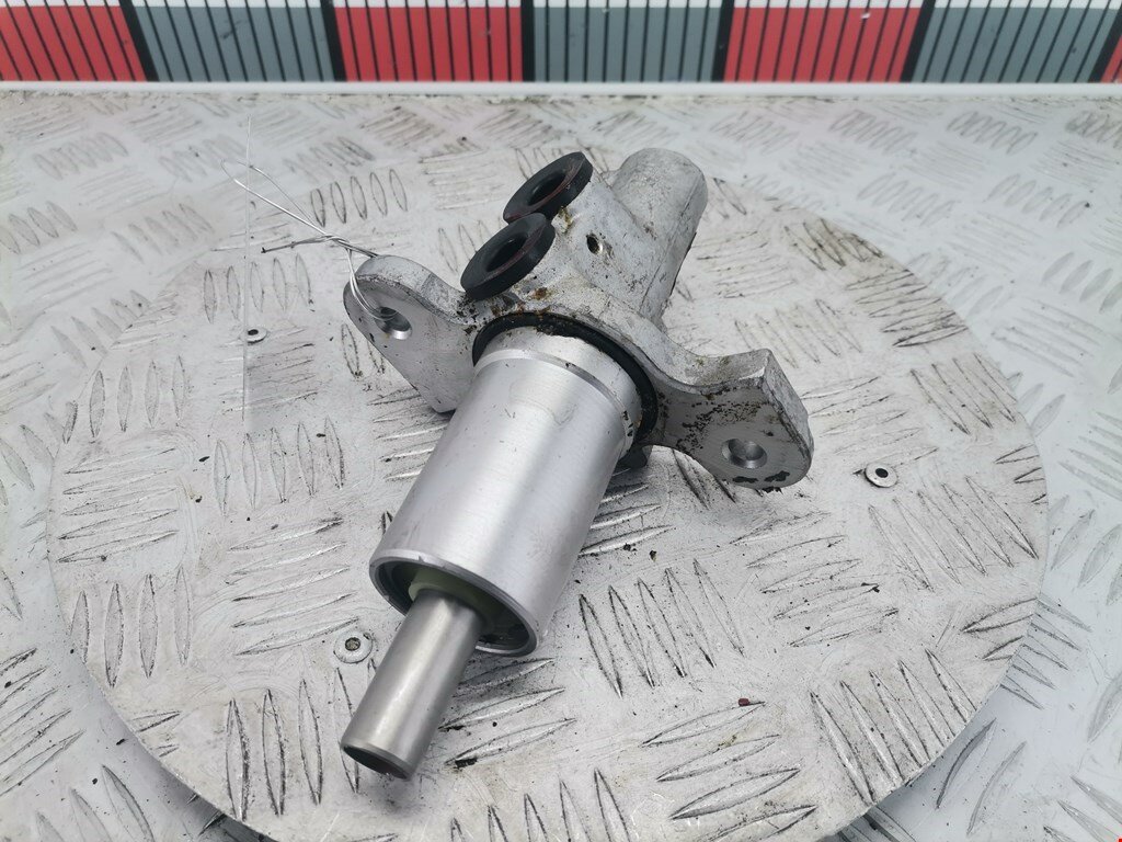 Цилиндр тормозной главный BMW 5-Series (F07/F10/F11/F18) 34336796729 арт. 2111436