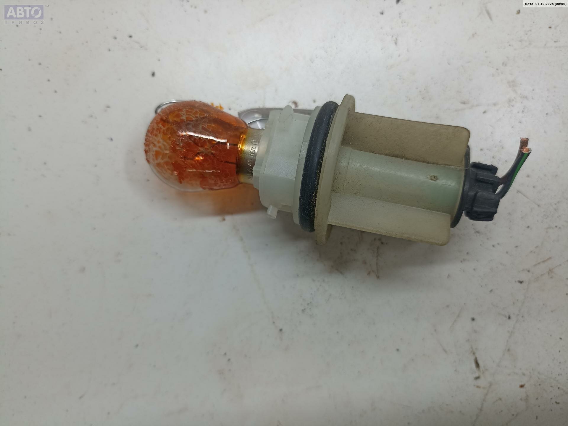 Патрон лампы указателя поворота Opel Zafira A (1999-2005)