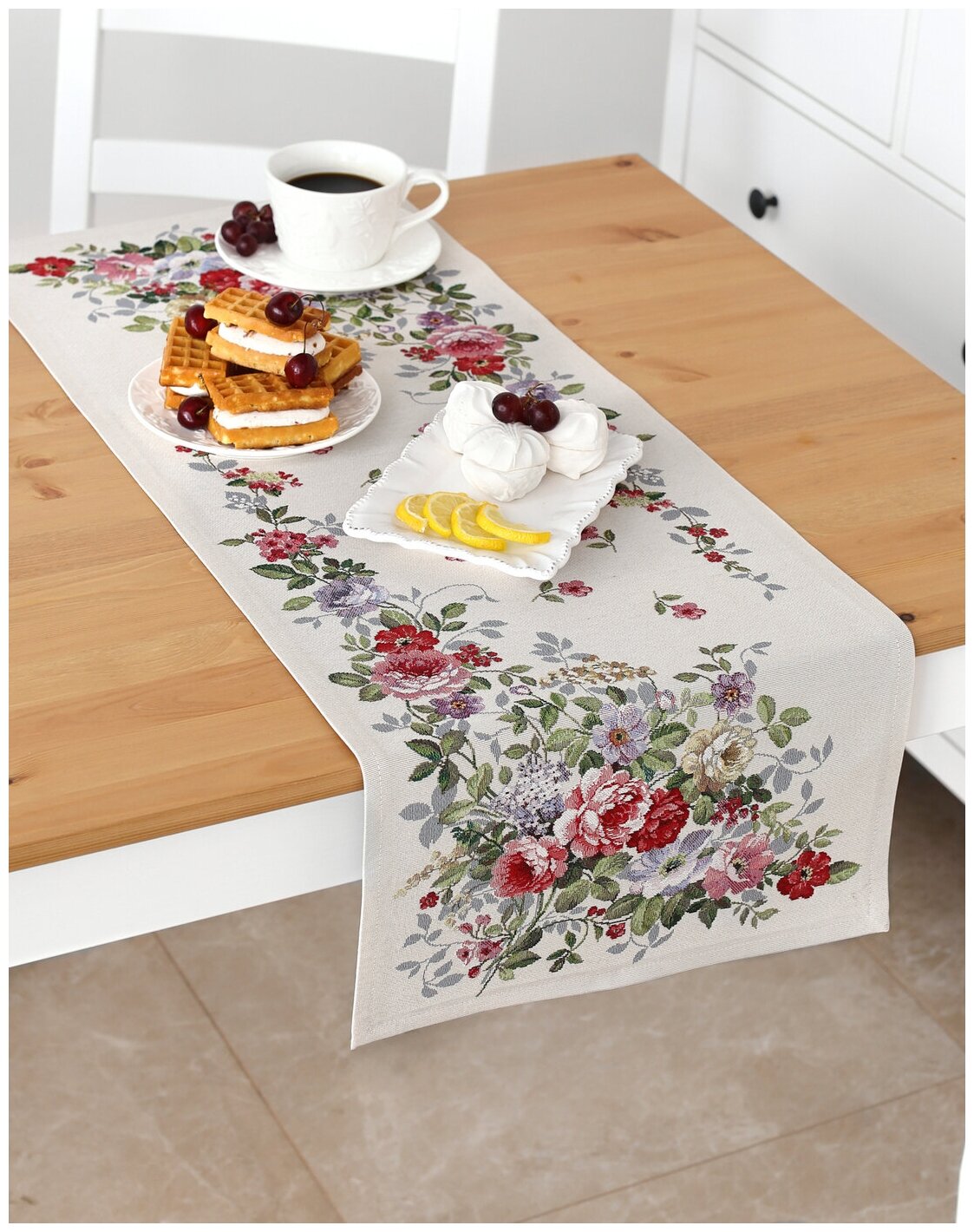 Дорожка для стола Le Gobelin Принцесса цветов 40х100 см