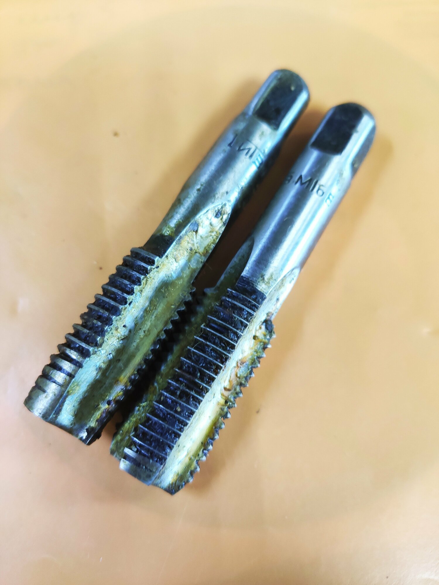 Метчик М 16*2 (комп. из 2-х)