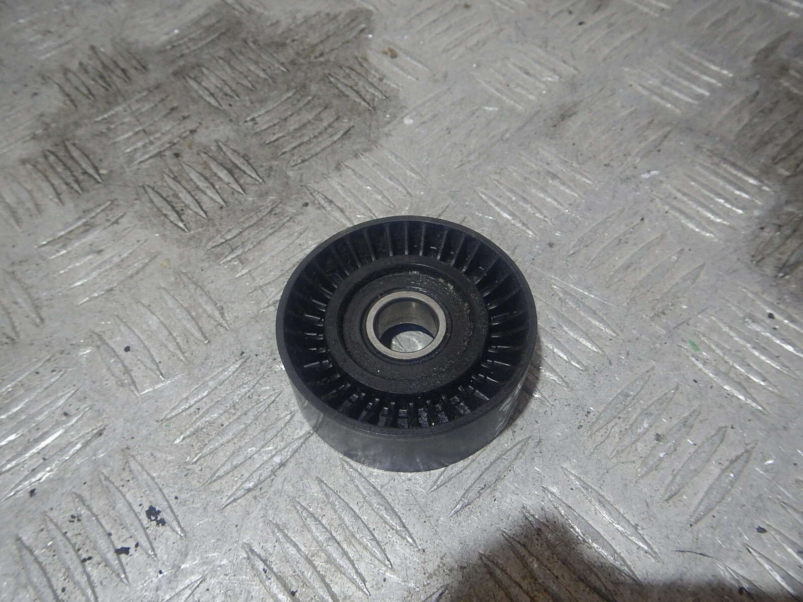 Б/У Ролик-натяжитель, Suzuki (Сузуки)-GRAND VITARA (06-) SUZUKI GRAND VITARA (06-) Дополнительный Без повреждений 341060 ...