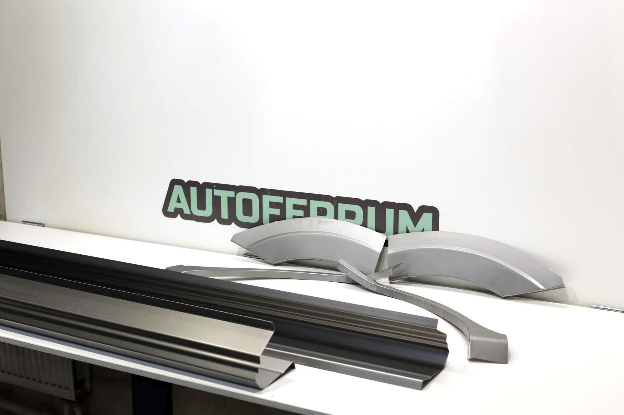 Кузовные ремонтные задние арки и пороги (комплект) + усилители для Mitsubishi Pajero/Montero IV (V8, V9) 2007> (митсубиси паджеро /монтеро 4), тип кузова - внедорожник 5 дв, холоднокатаная сталь 0.8 мм и 1 мм