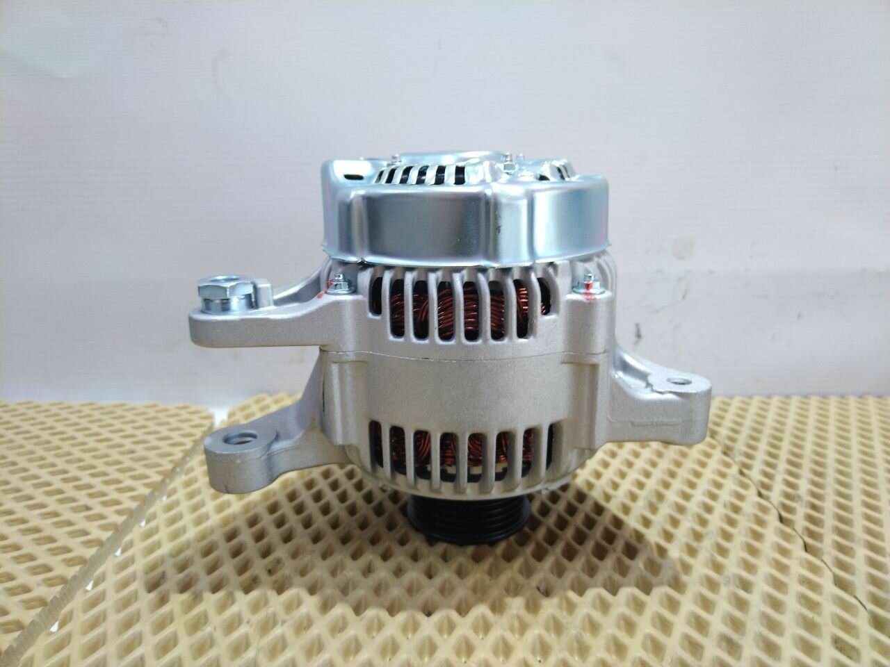 Генератор toyota 1ZZFE 2ZZFE