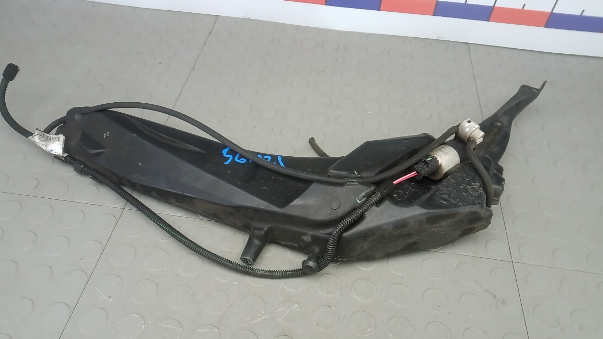 Бачок омывателя PEUGEOT 308 2