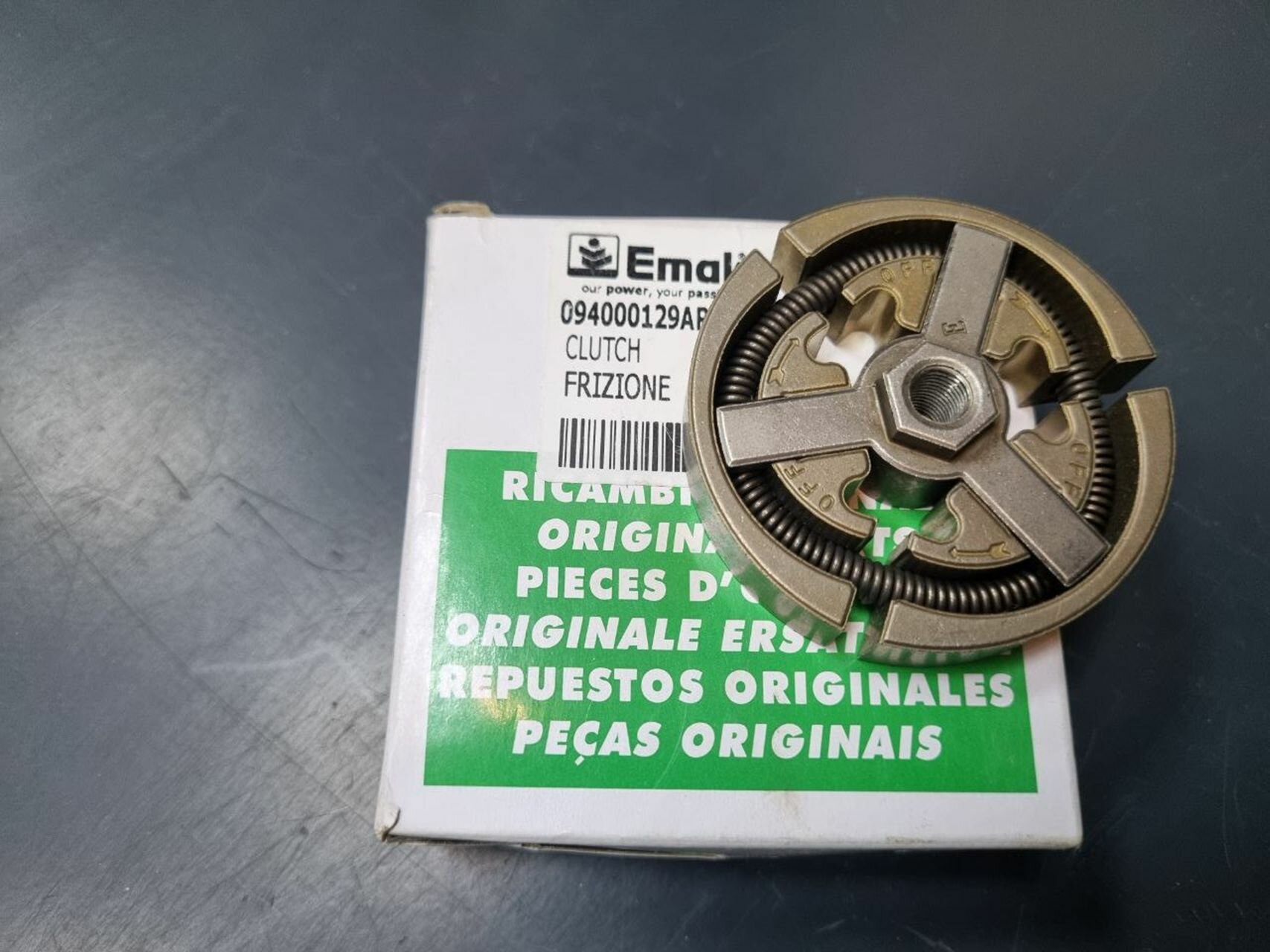 Муфта сцепления Oleo-Mac (Emak), для бензопилы Oleo-Mac 936/937, оригинал, арт. 0940-00129