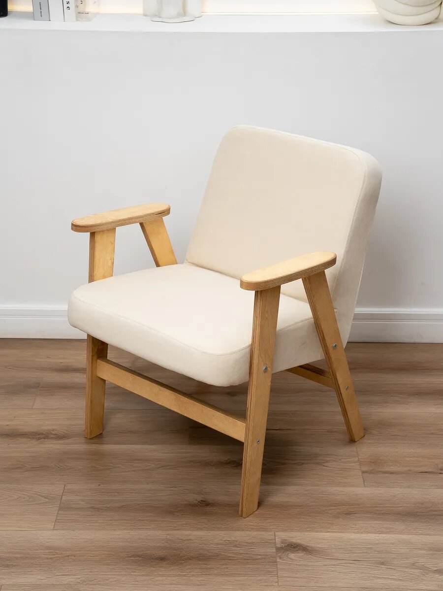 Кресло мягкое в гостиную, на кухню