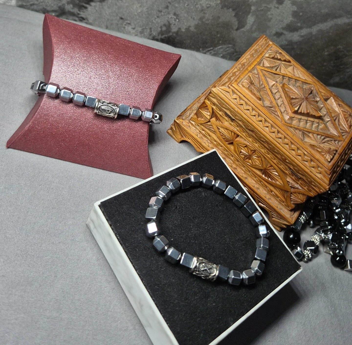 Славянский оберег, плетеный браслет, гематит