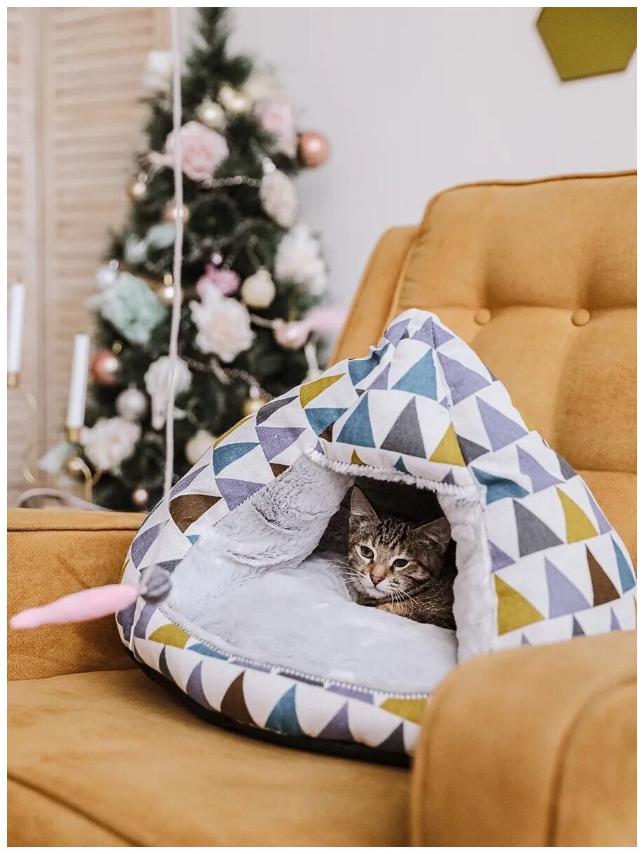 Домик для животного, Конус, Разноцветный "Не Один Дома" 50x40см