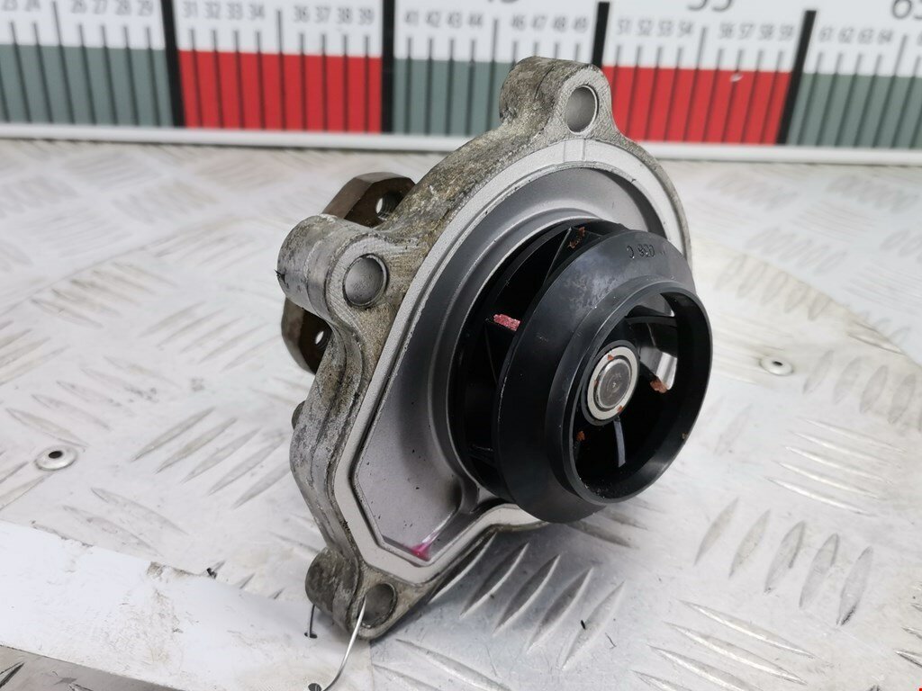 Насос водяной (помпа) Volkswagen Fox 03D121005 арт. 2026532