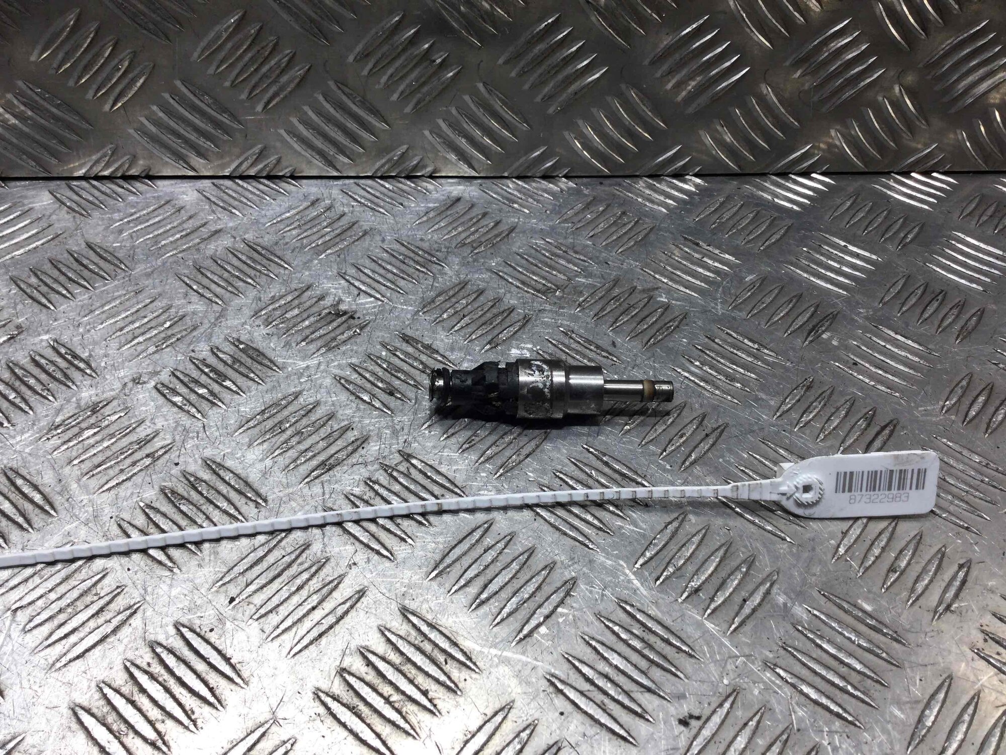 Б/У Форсунка Audi A3 8P/8PA [рестайлинг] (2004-2008) 2006 г.