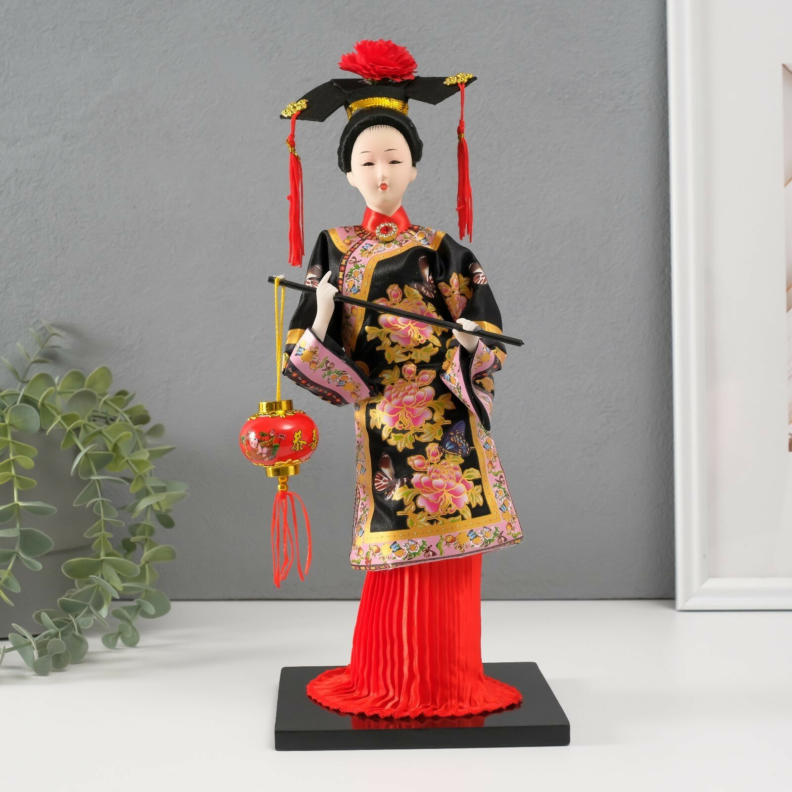 Кукла коллекционная «Китаянка в национальном платье с китайским фонариком», 32×12.5×12.5 см, микс