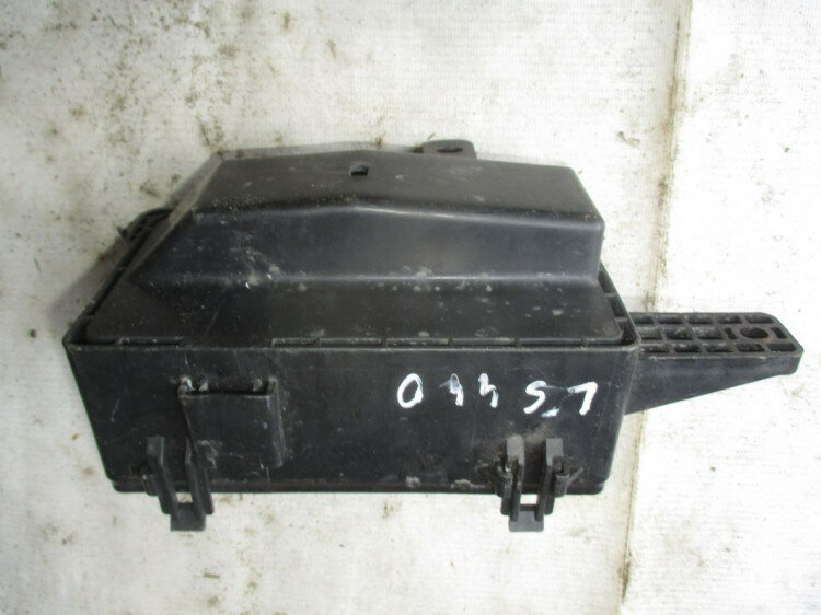 Блок предохранителей Шевроле Авео Т255 - Нижняя часть 96651345 моторный отсек LS440