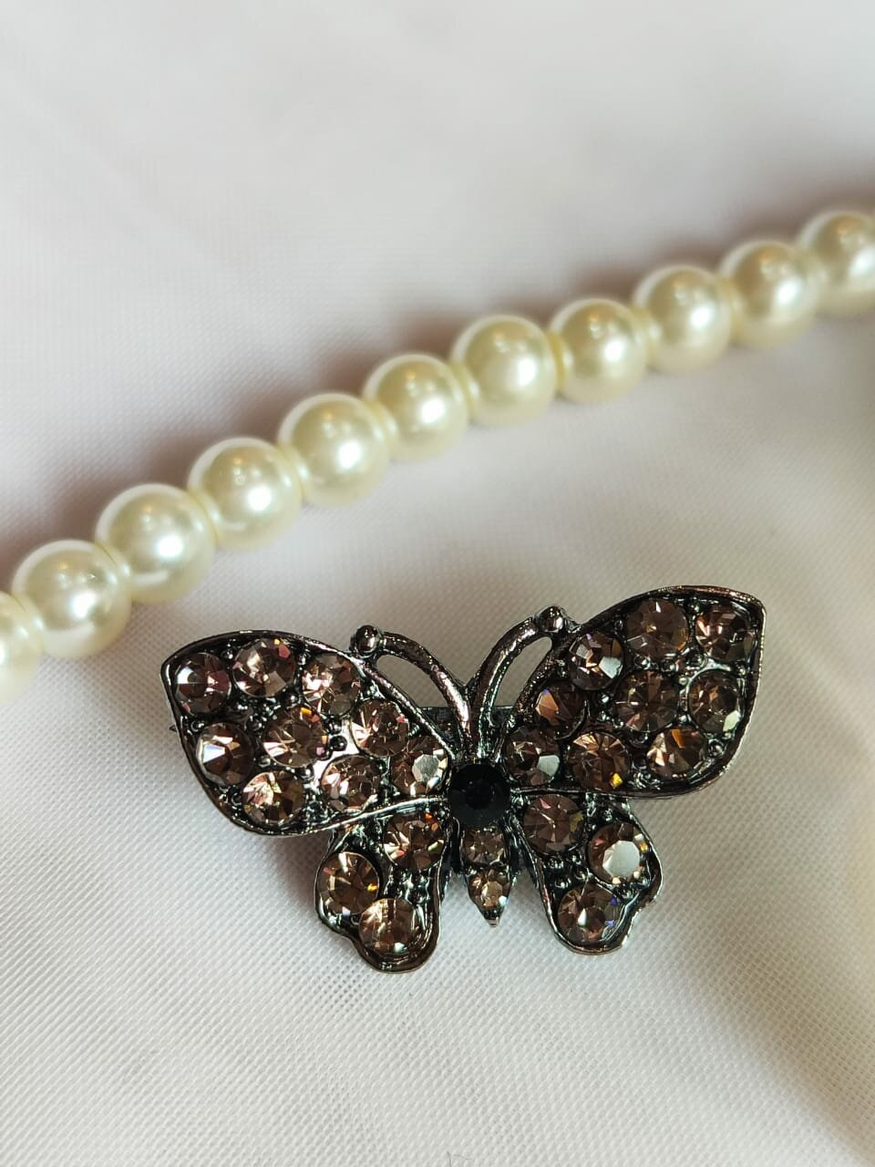 Брошь, стразы