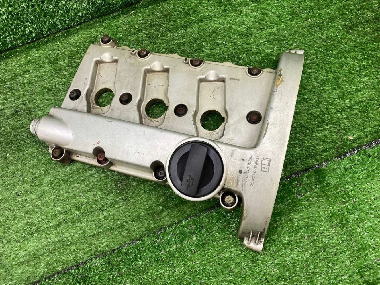 Клапанная крышка левая VAG 3.0 BBJ ASN AVK 6938 06C103471F