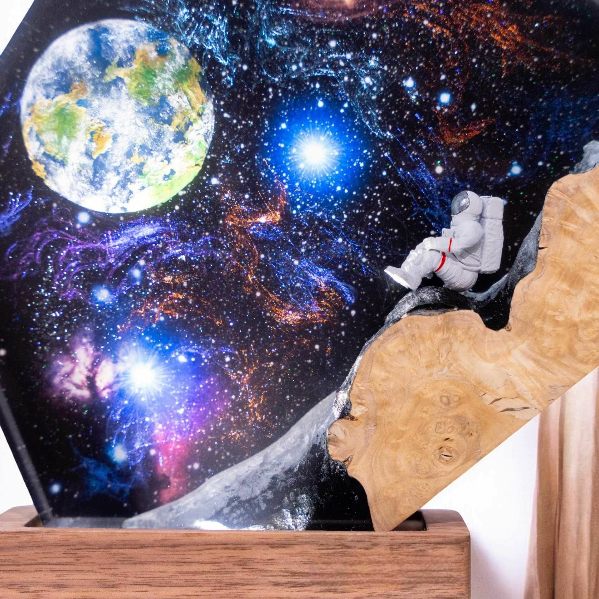 Эпоксидная смола и дерево светодиодный ночник это стильный портативный светильник для создания уюта и модного декора.