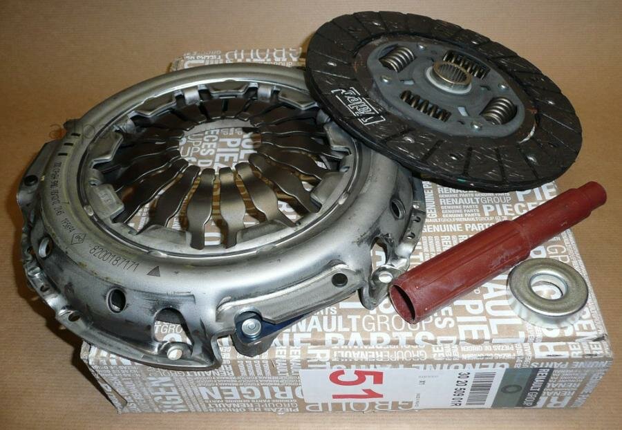 RENAULT 302050901R Компл. сцепления [ORG]