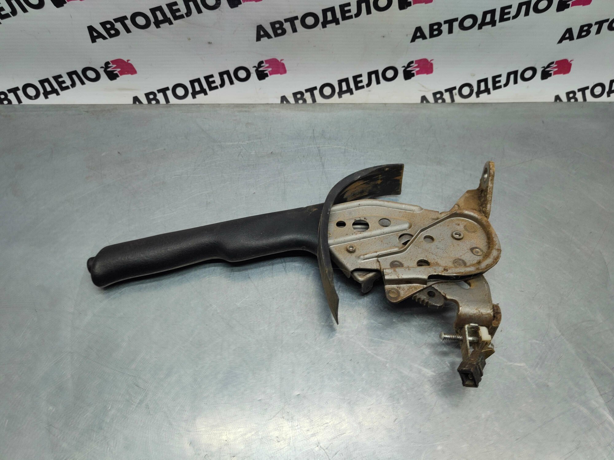 Ручник Nissan Almera N15 1998 г.в