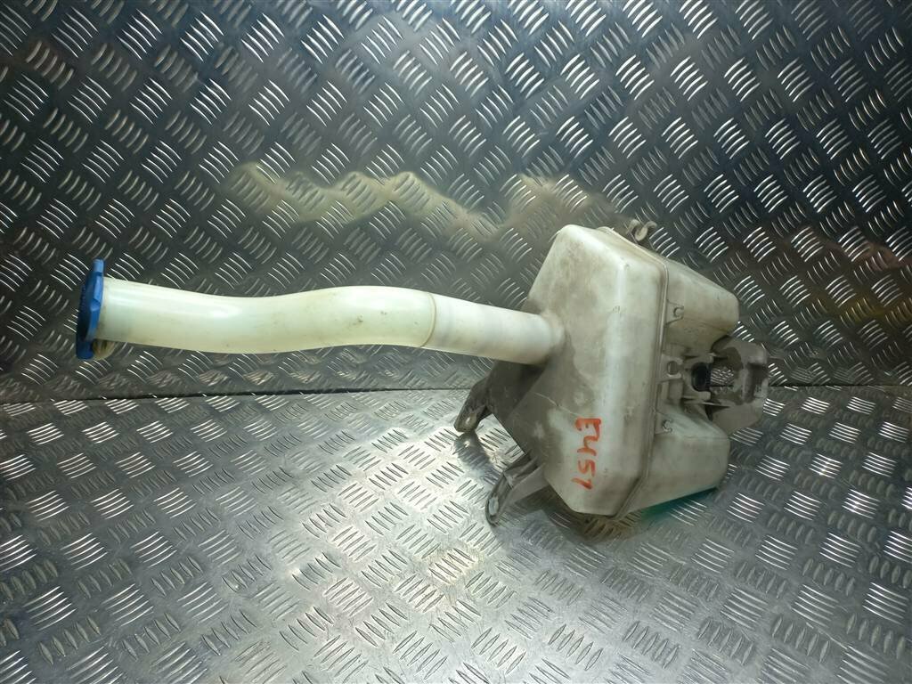 Бачок омывателя Б/У для Hyundai TUCSON I (2004—2015) 986202E001