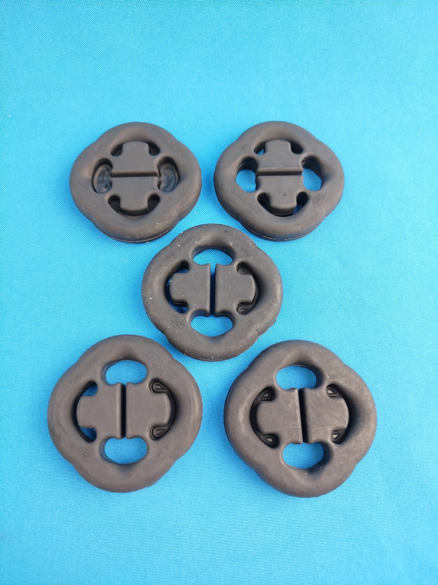 Крепление глушителя "Пряник" "TRIALLI" для автомобилей ВАЗ 2108-099, 13-15