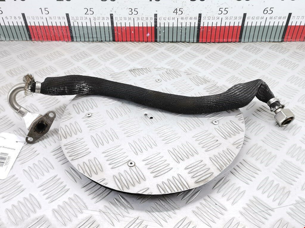 Трубка системы рециркуляции EGR (трубка картерных газов) Volkswagen Passat 5 GP 028131521AD арт. 1890386