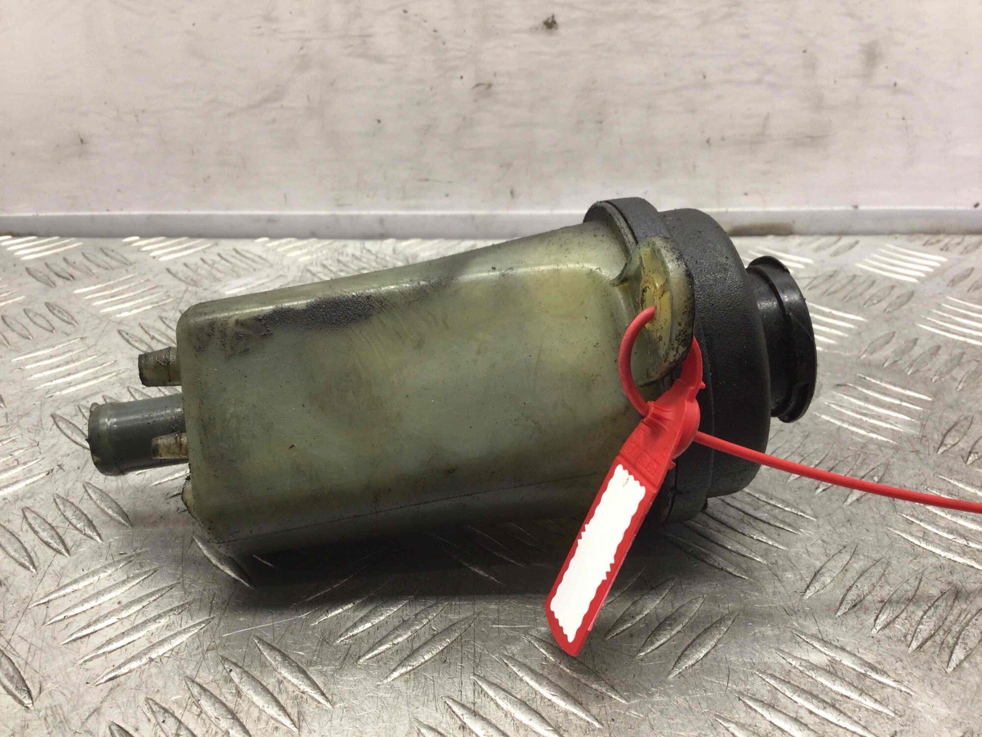 Б/У Бачок гидроусилителя Ford Focus 2 поколение (2005-2008) 2008 г.