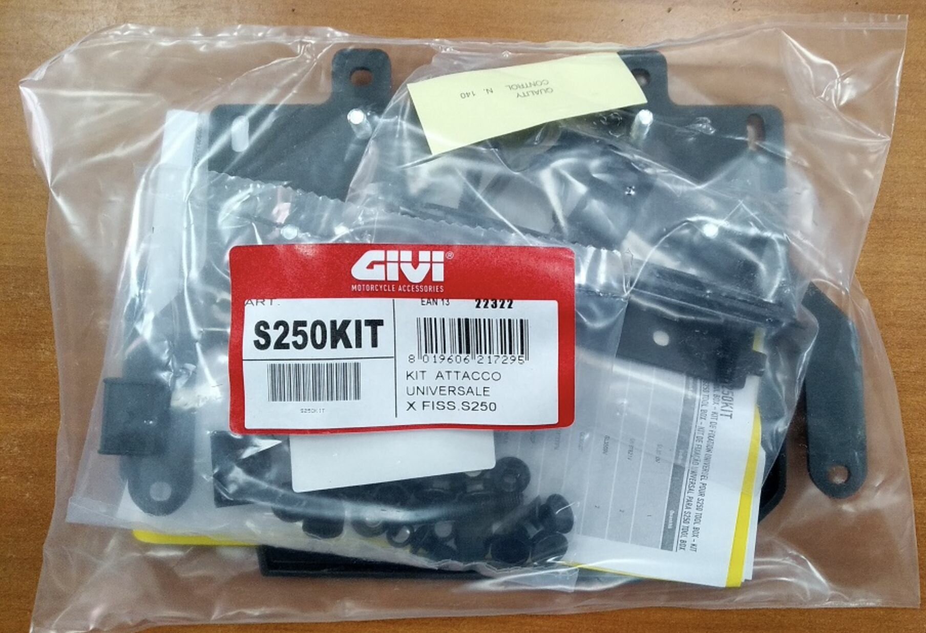 Крепеж GIVI S250KIT TO INSTALL THE S250 TOOL BOX