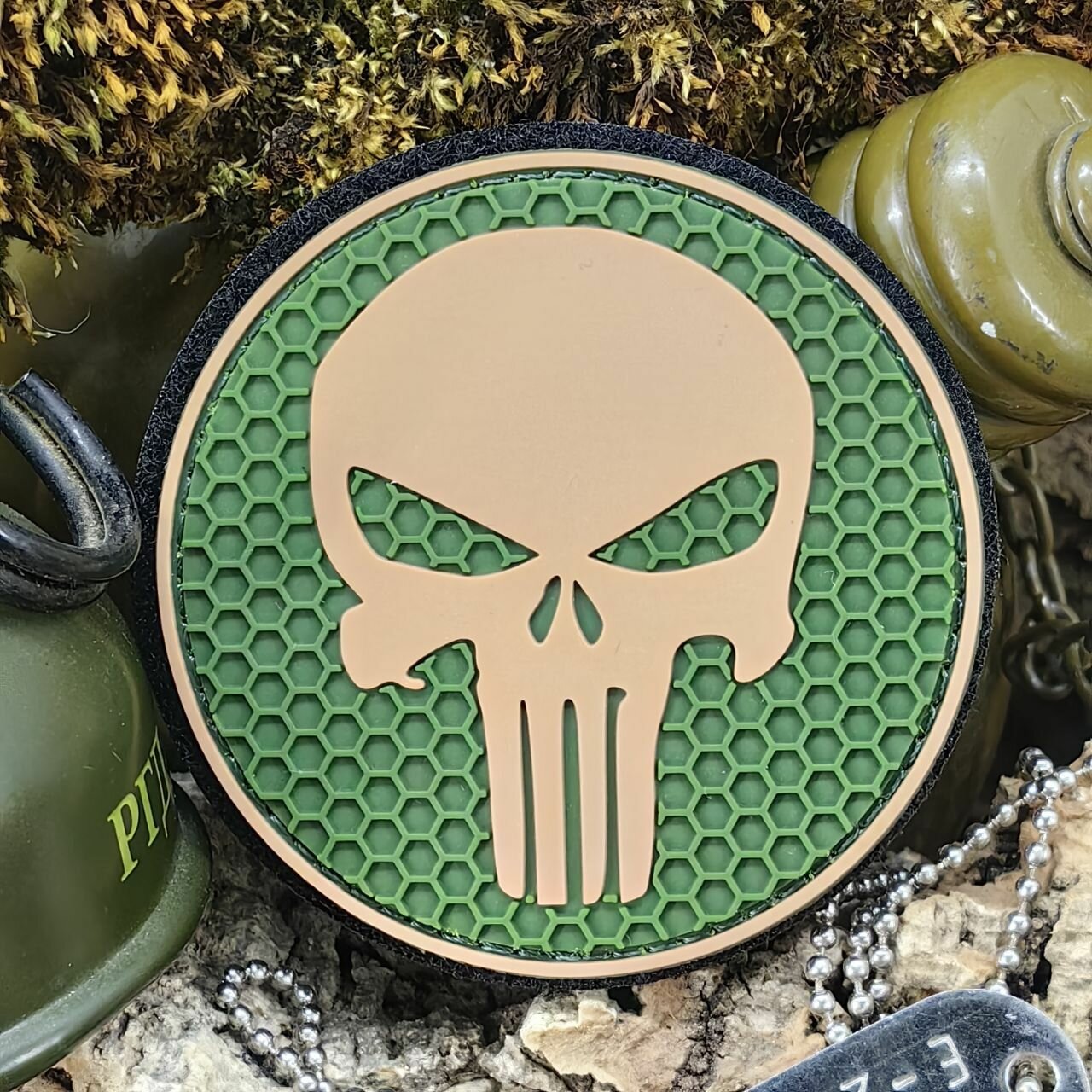 Нашивка-патч каратель 3D PVC D-7 оливковая