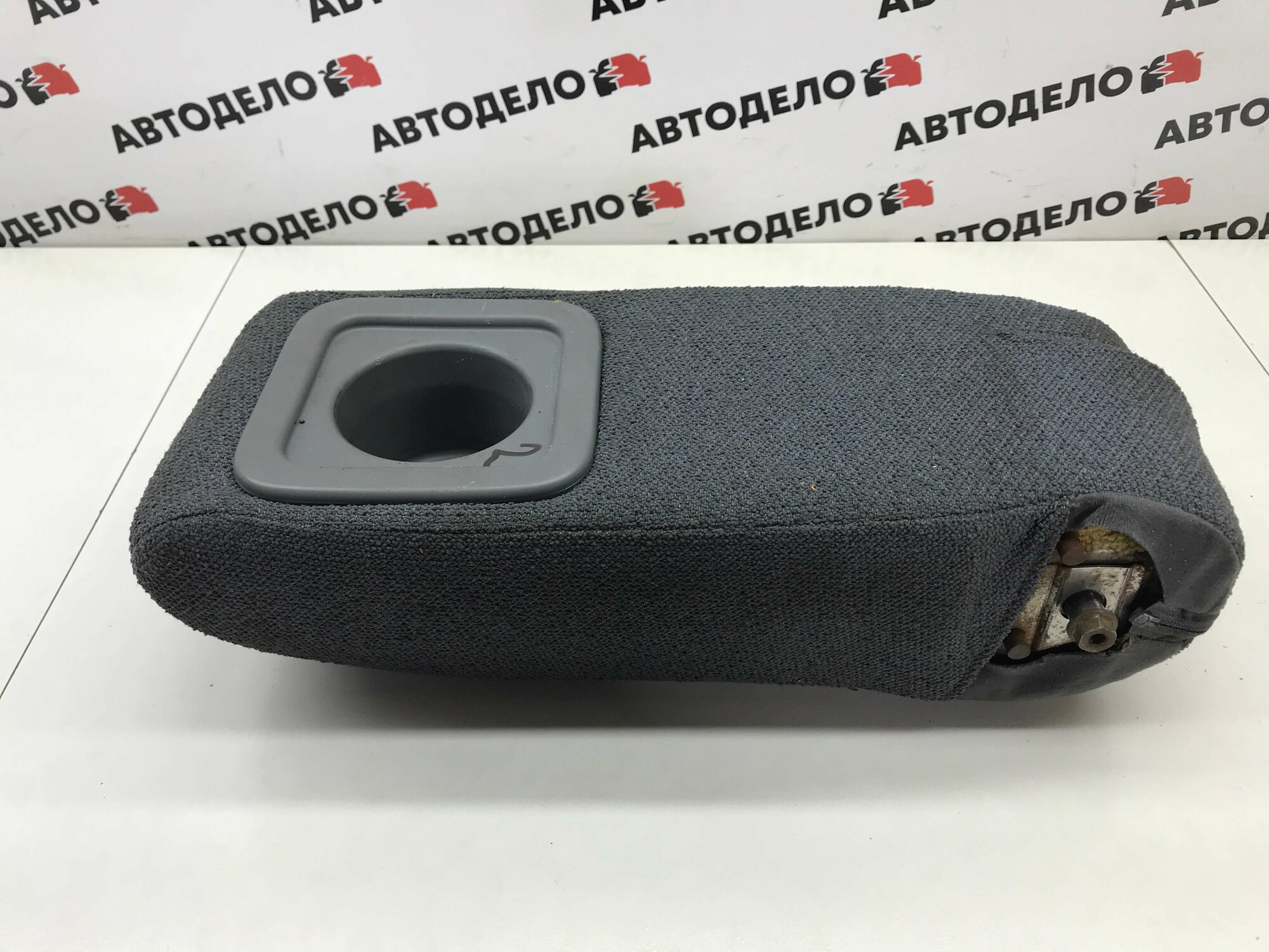 Подлокотник Daihatsu Gran Move 2000 г.в