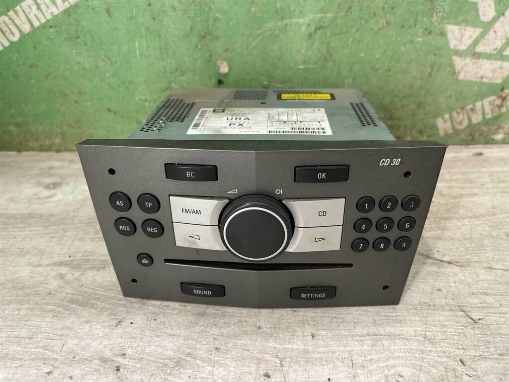 Магнитола Opel Astra H / Family 2004 >