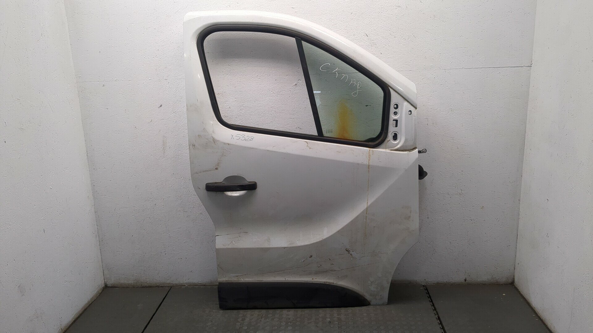 Дверь боковая (легковая) правая передняя Renault Trafic Б/У