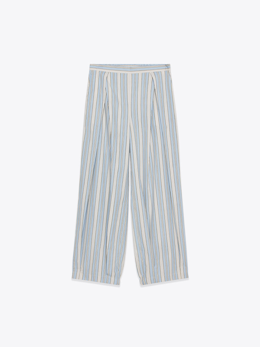 Брюки на резинке с защипами