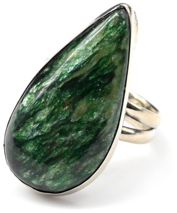 Кольцо, фуксит