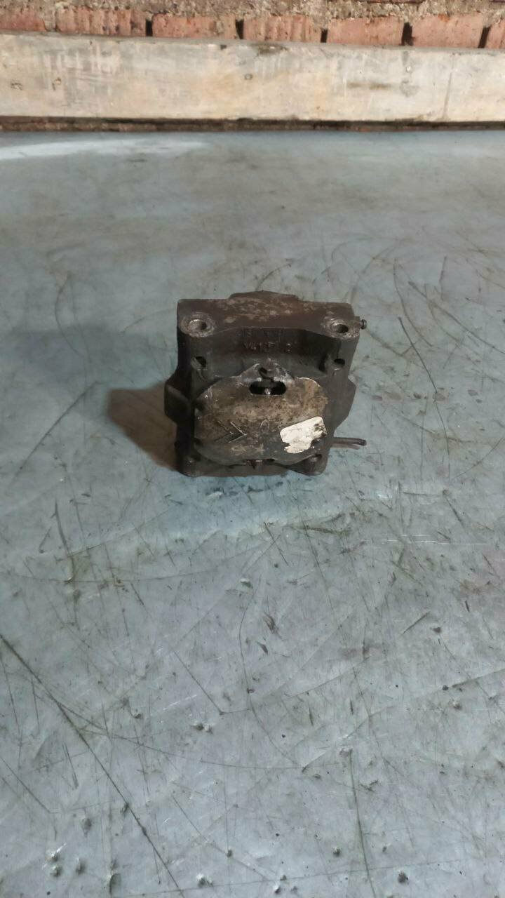 Суппорт тормозной задний Citroen C5 2003 Y4152