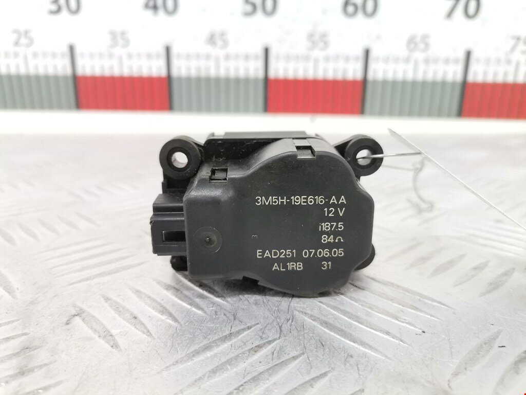 Сервопривод (электропривод моторчик привода) заслонки печки Ford Focus 2 1786200 арт. 1641226