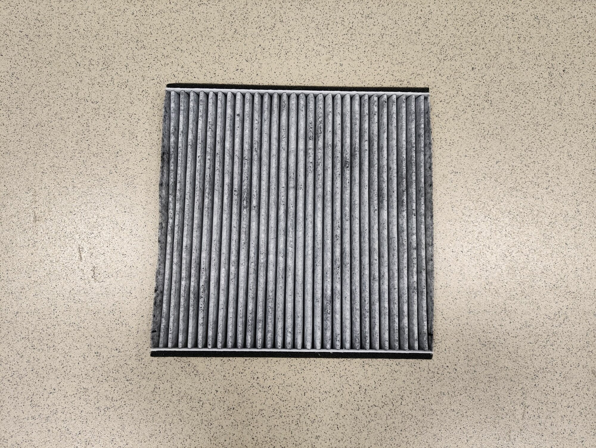 Фильтр салона (угольный) SAT Geely MK [1.5 16V 5MT седан]