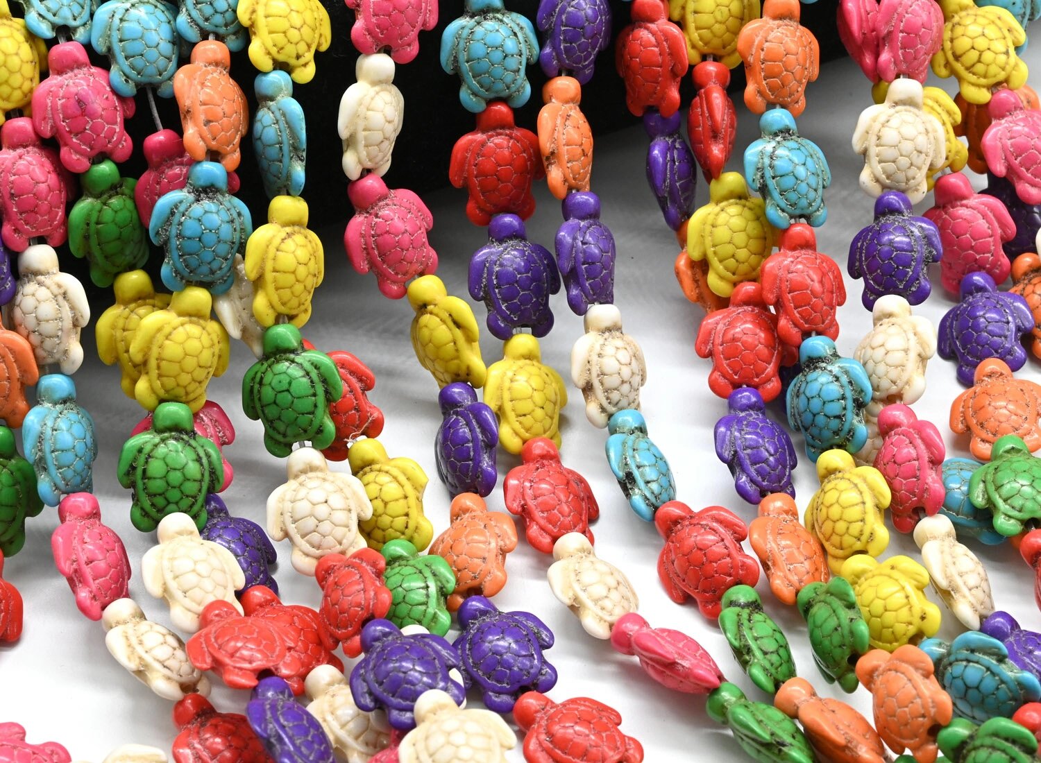 Бусины из кахолонга (имитация) черепаха 14*17мм, 38см, 23 бусины .