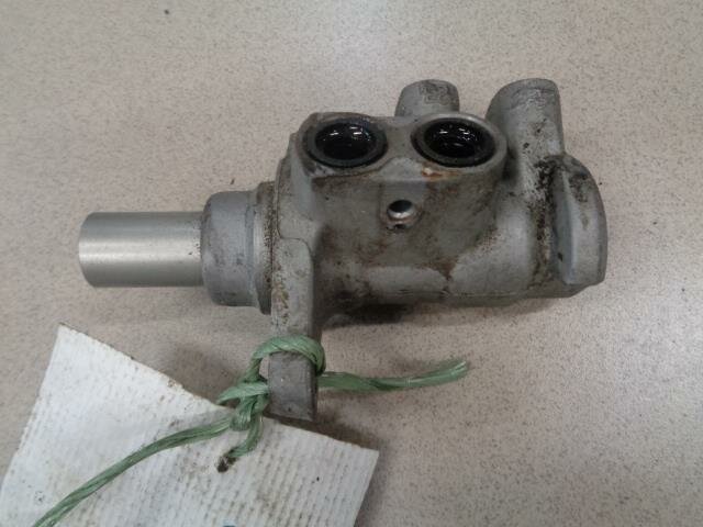 Цилиндр тормозной главный от Ford Fiesta 2002-2008