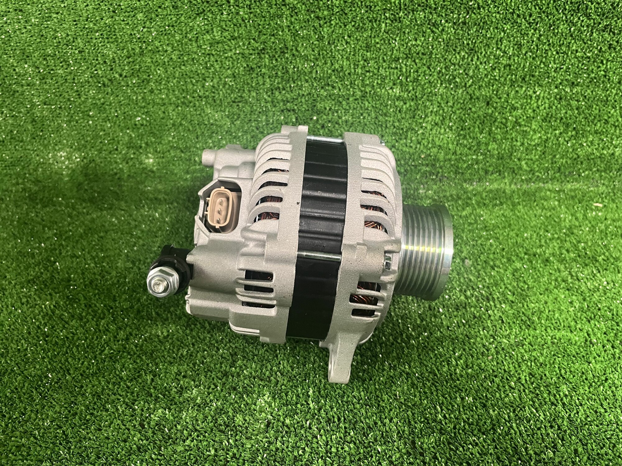 Генератор YD25 2.5D Nissan Navara Pathfinder NP300