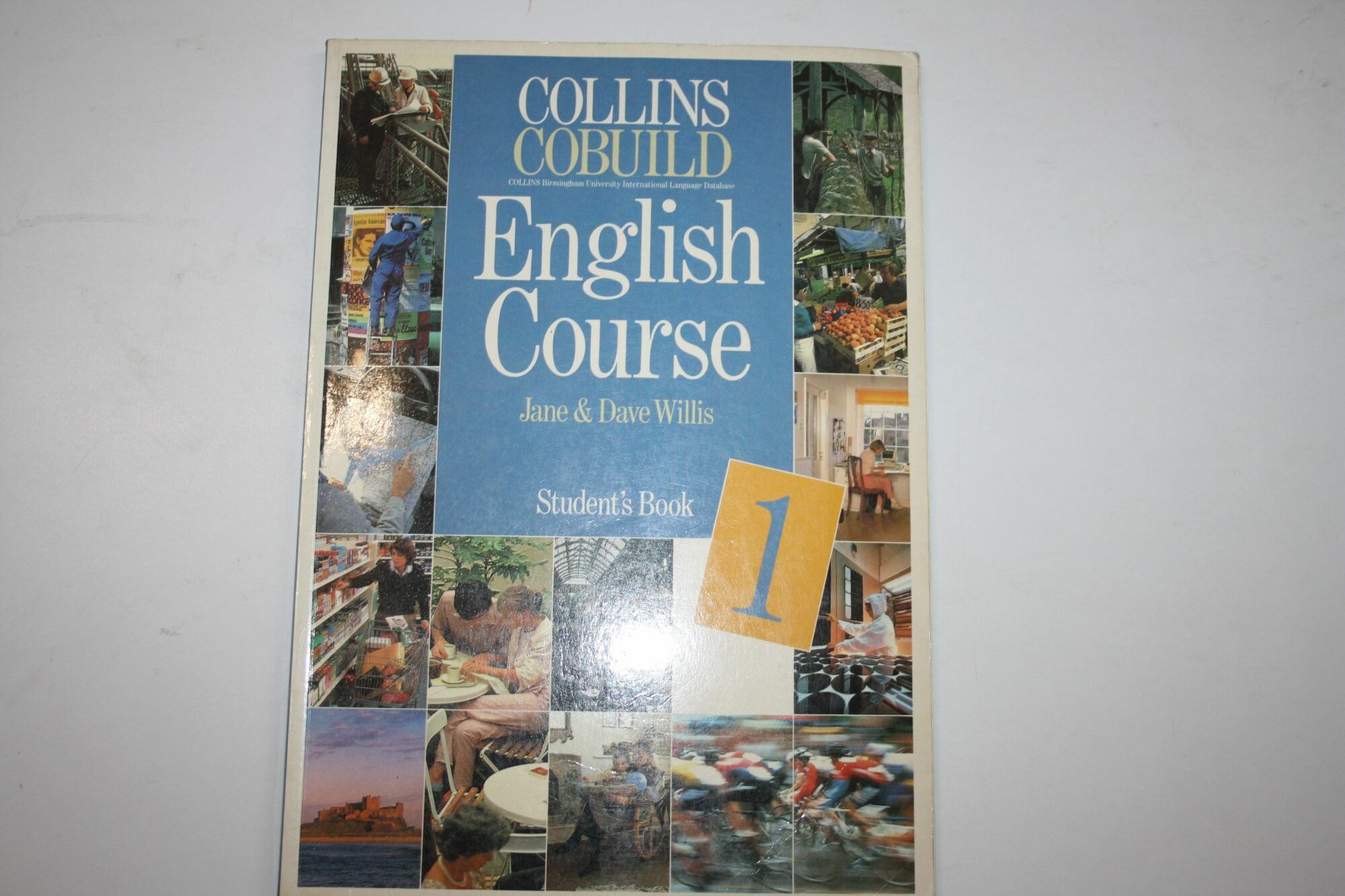 Collins Cobuild. English Course. Students Book 1 (Курс английского языка. Книга для учащихся. Книга 1). Фокусируется на повседневном английском языке