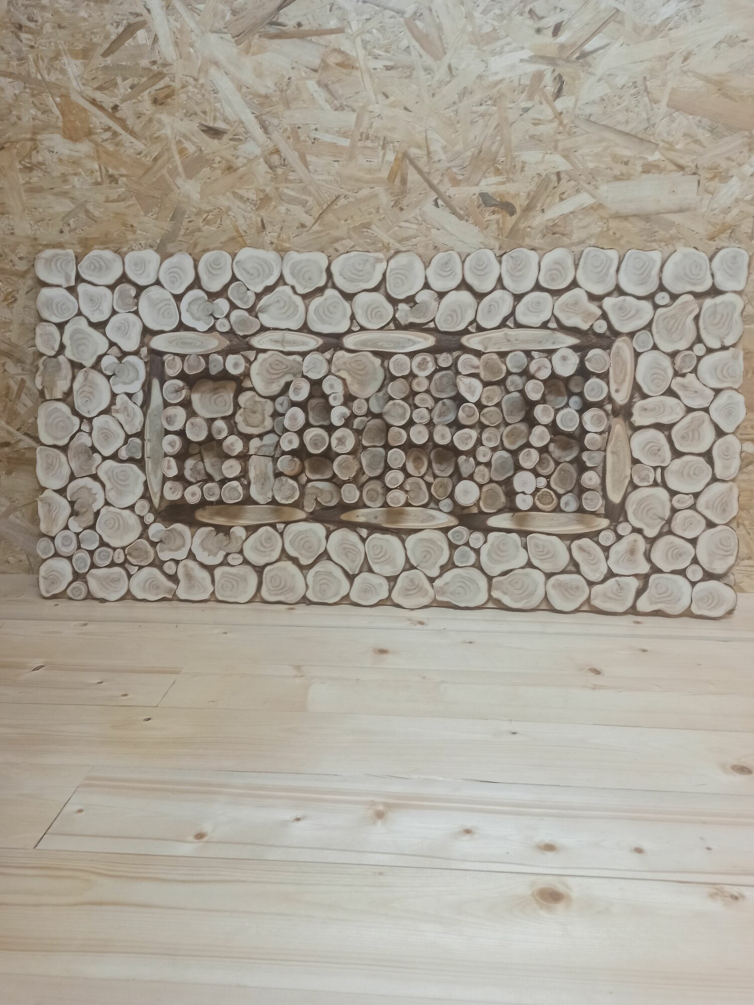 Панно из можжевельника "Баня"