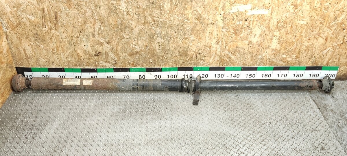 Вал карданный задний VOLKSWAGEN Phaeton 2002-2016 3D7521101L