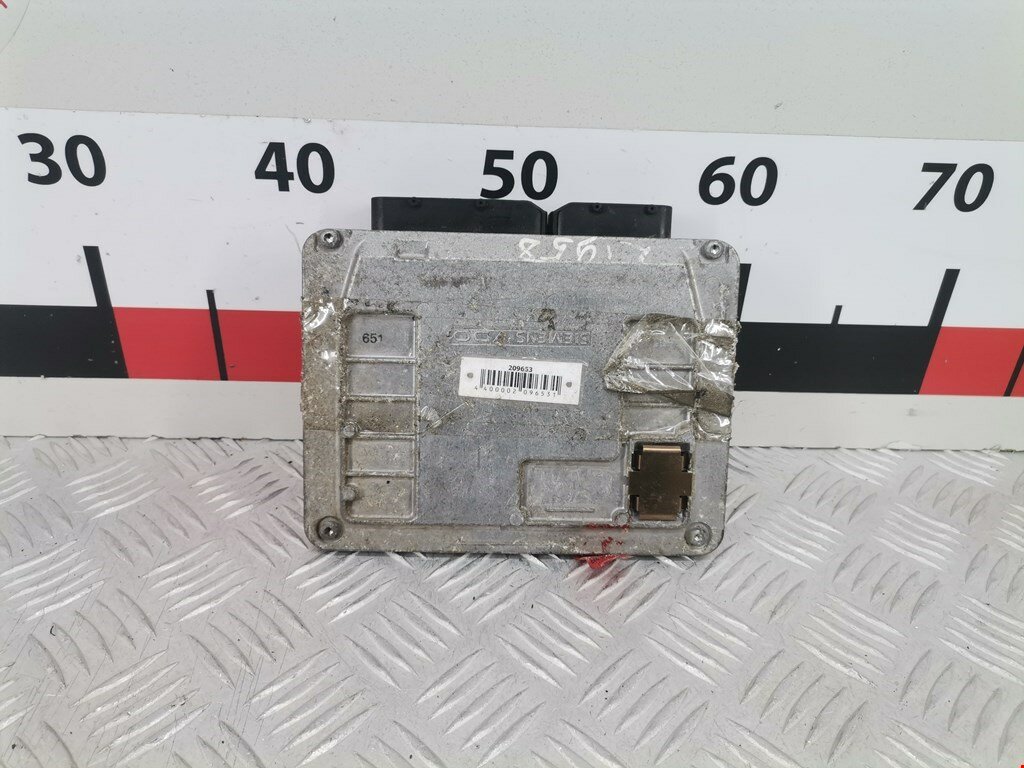 Блок управления двигателем Volkswagen Polo 4 03D906033F арт. 209653