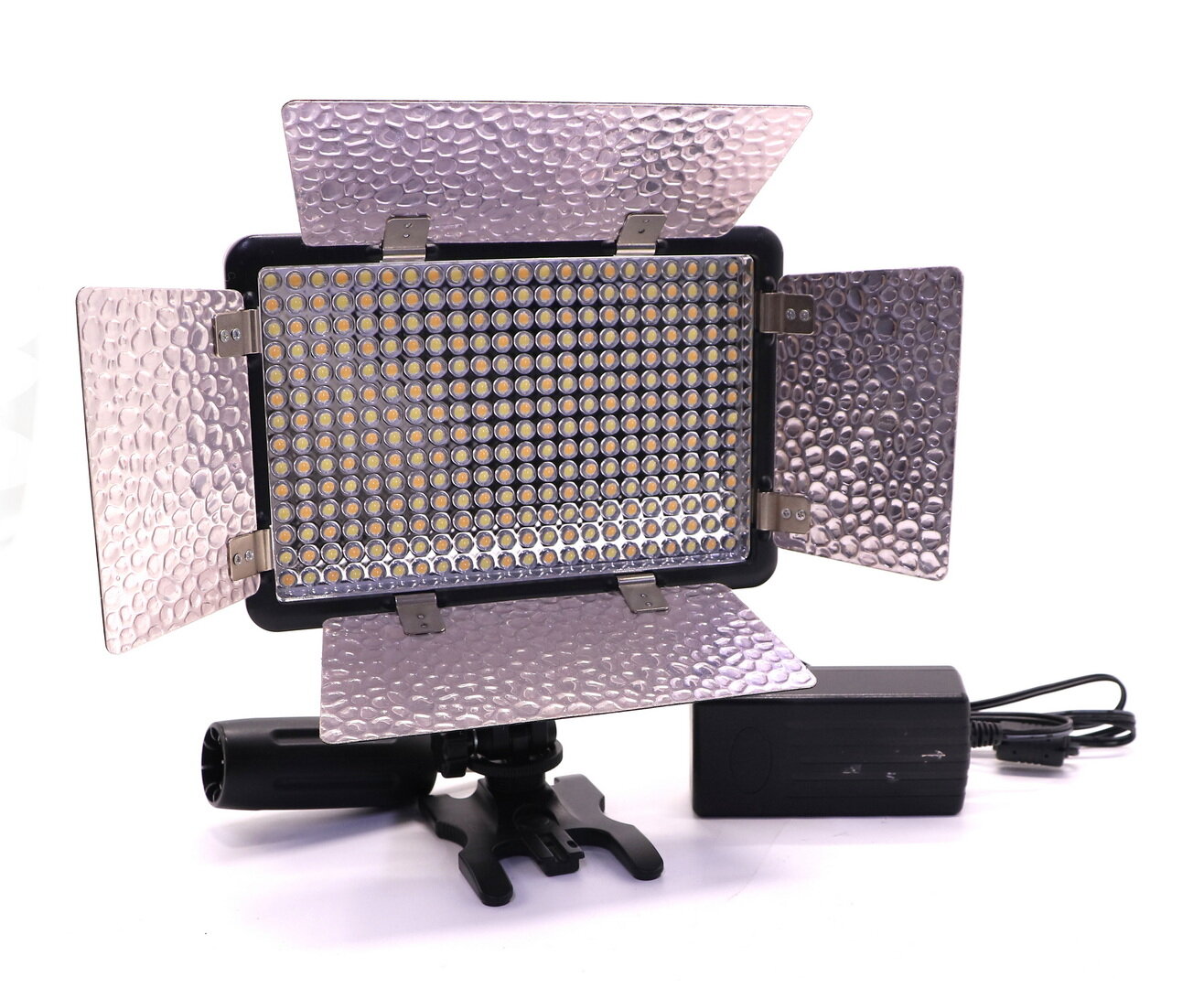 Осветитель светодиодный Godox LF308BI