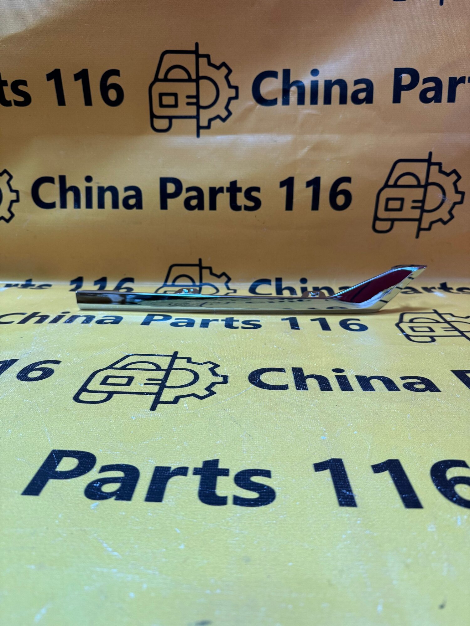 Хром накладка заднего бампера левая Gac Gs8